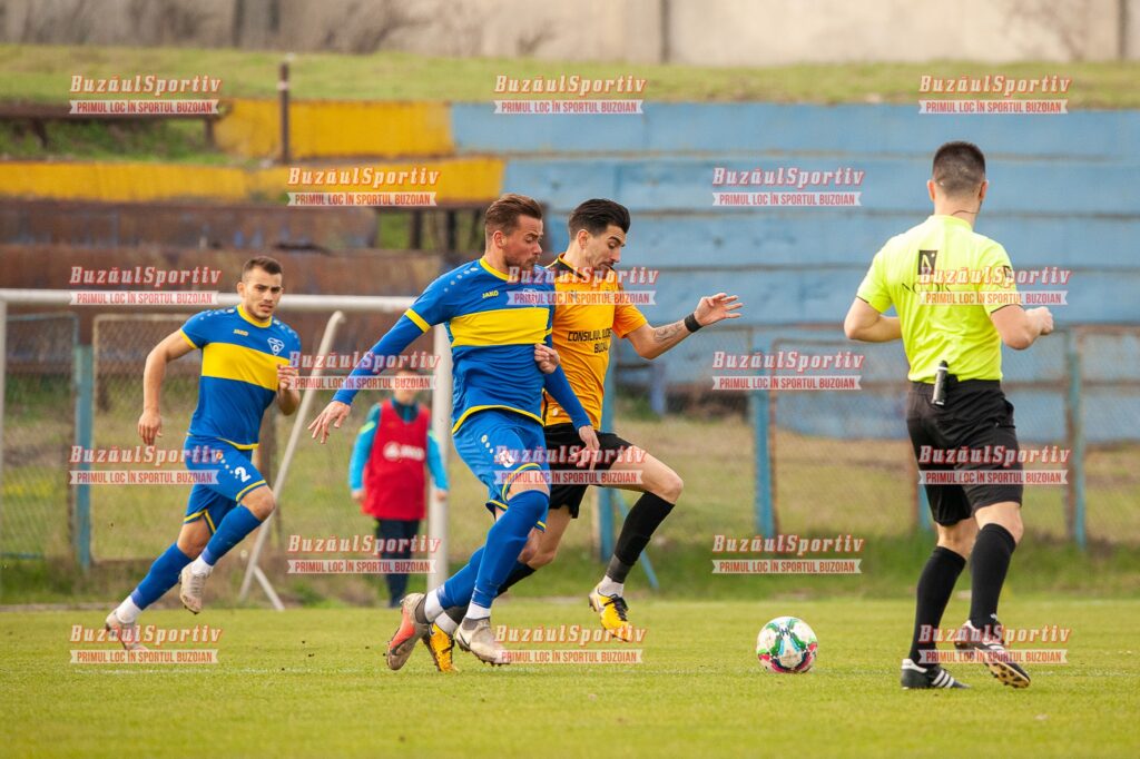 FOTO & VIDEO | Două goluri pe final de meci au salvat derby-ul buzoian ...